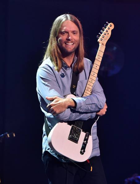James Valentine Interview - Maroon 5 - Everyone Loves Guitar #235 ...