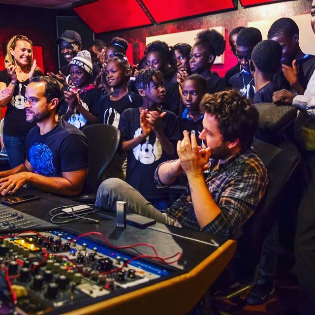 Shawn Dailey Interview- Rock Kills Kid, Hole & Courtney Love - Everyone ...