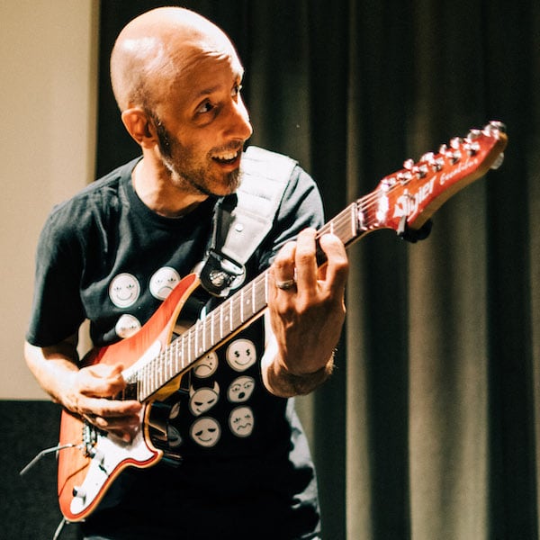 Chris Buono Interview - Everyone Loves Guitar - Everyone Loves Guitar