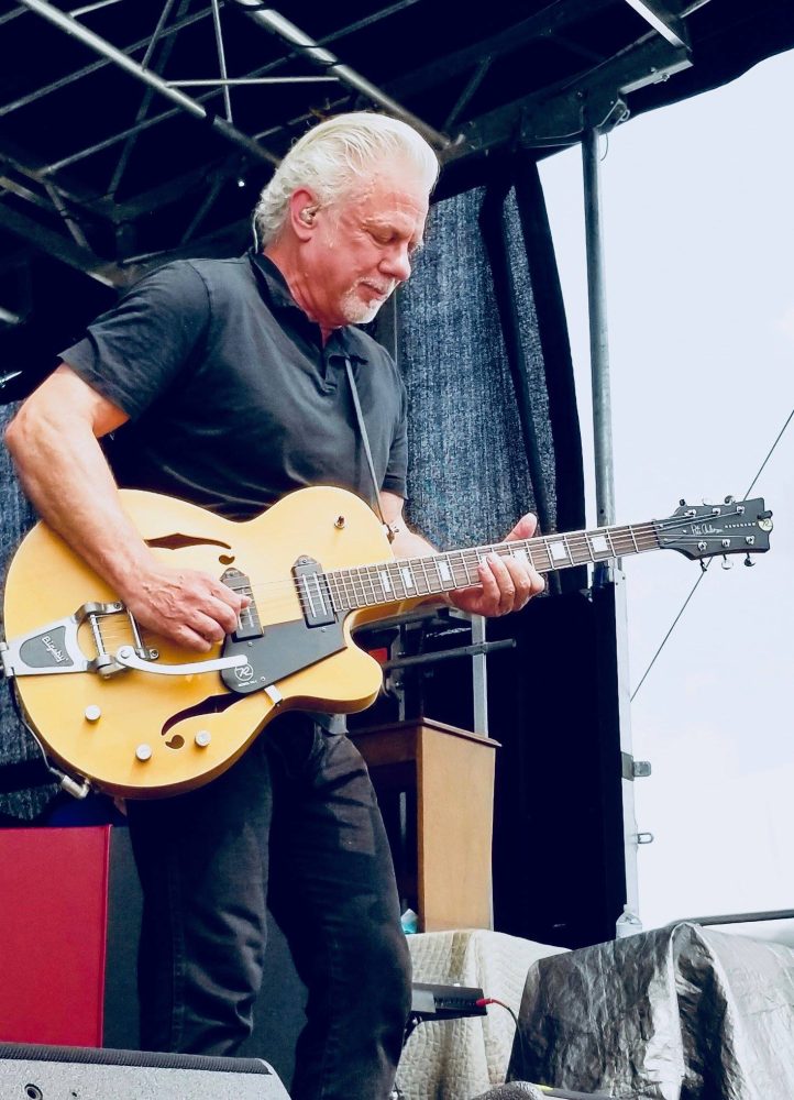 Pete Anderson Interview - Dwight Yoakam - Everyone Loves Guitar - Everyone Loves Guitar