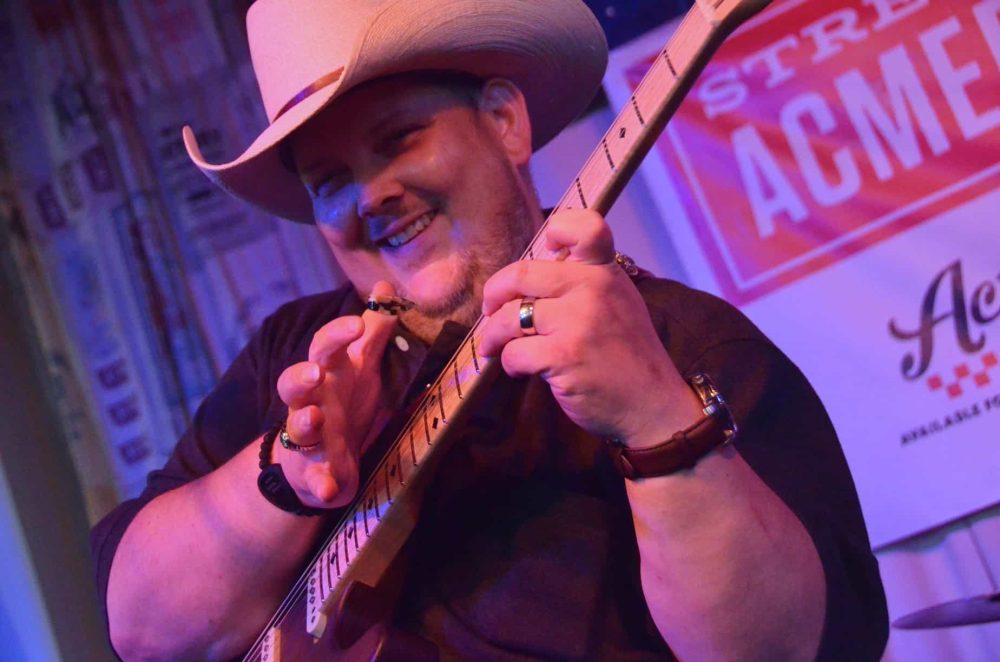 Johnny Hiland Interview - Everyone Loves Guitar